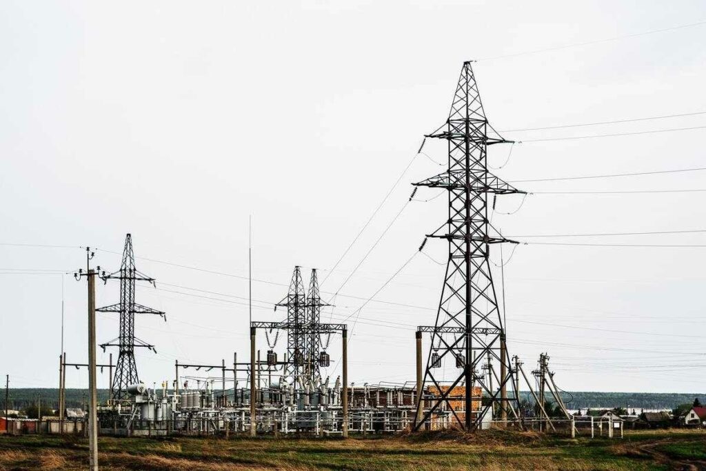 SUTET Sebagai Media Transmisi Energi Listrik Jarak Jauh